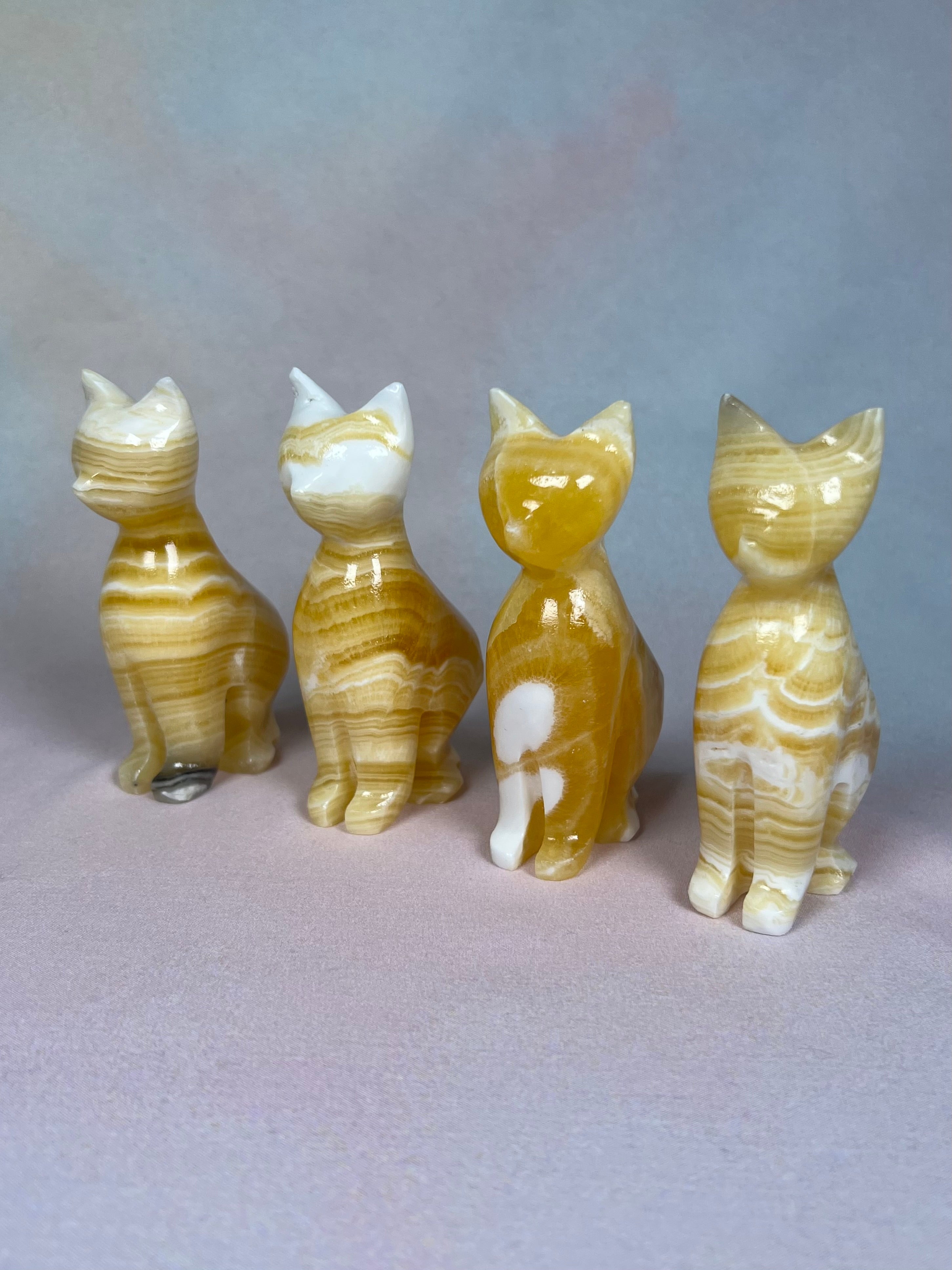 Calcite Cats (22GP-22GS) – Calm and Collective Minerals